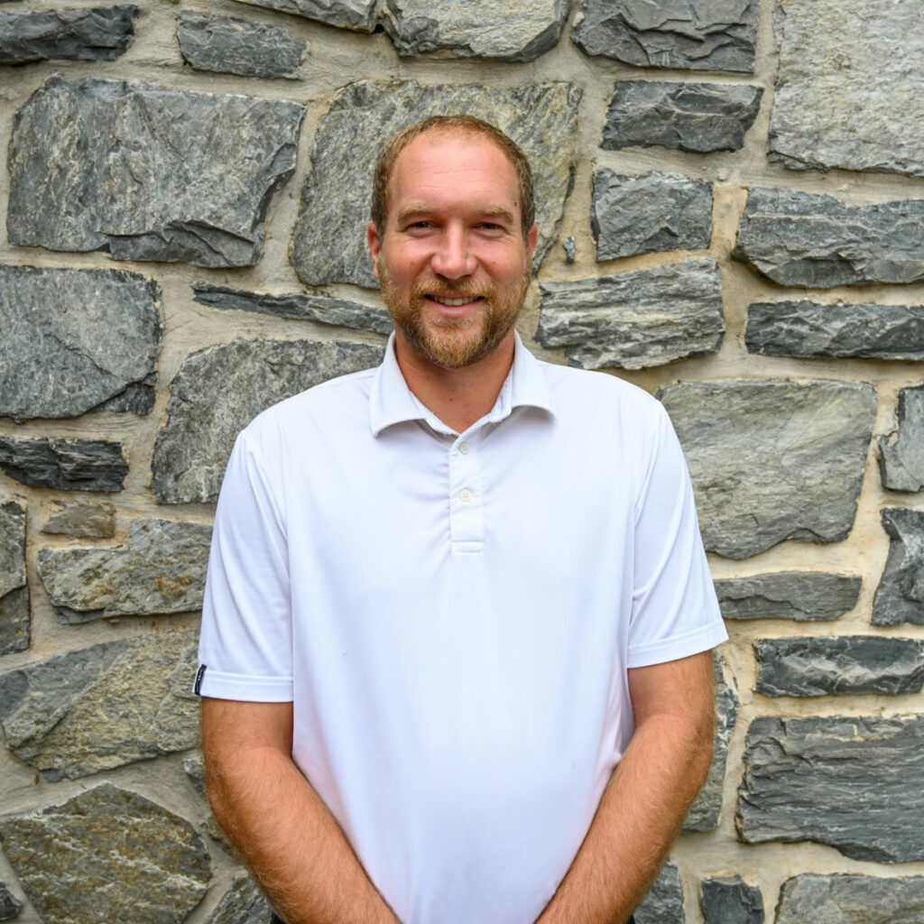 Golf Instruction - Meadia Heights Golf Club